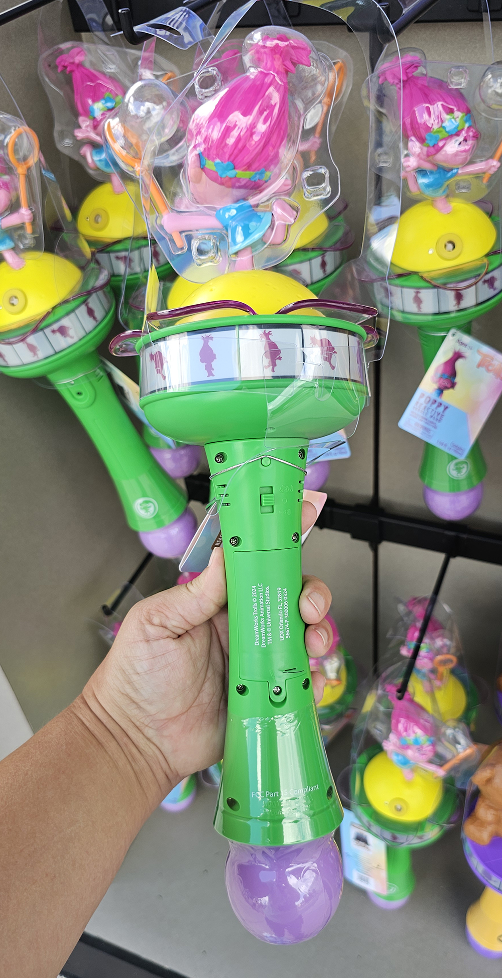 Universal Mega Movie Parade Trolls Poppy Reactive Bubble Wand ...